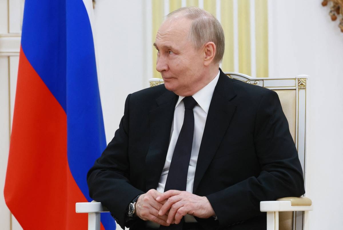 France accuses Russian military intelligence over cyberattacks