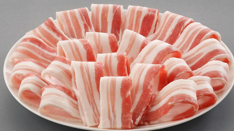 Everything You Need To Know To Make Long-Lasting Bacon Jerky