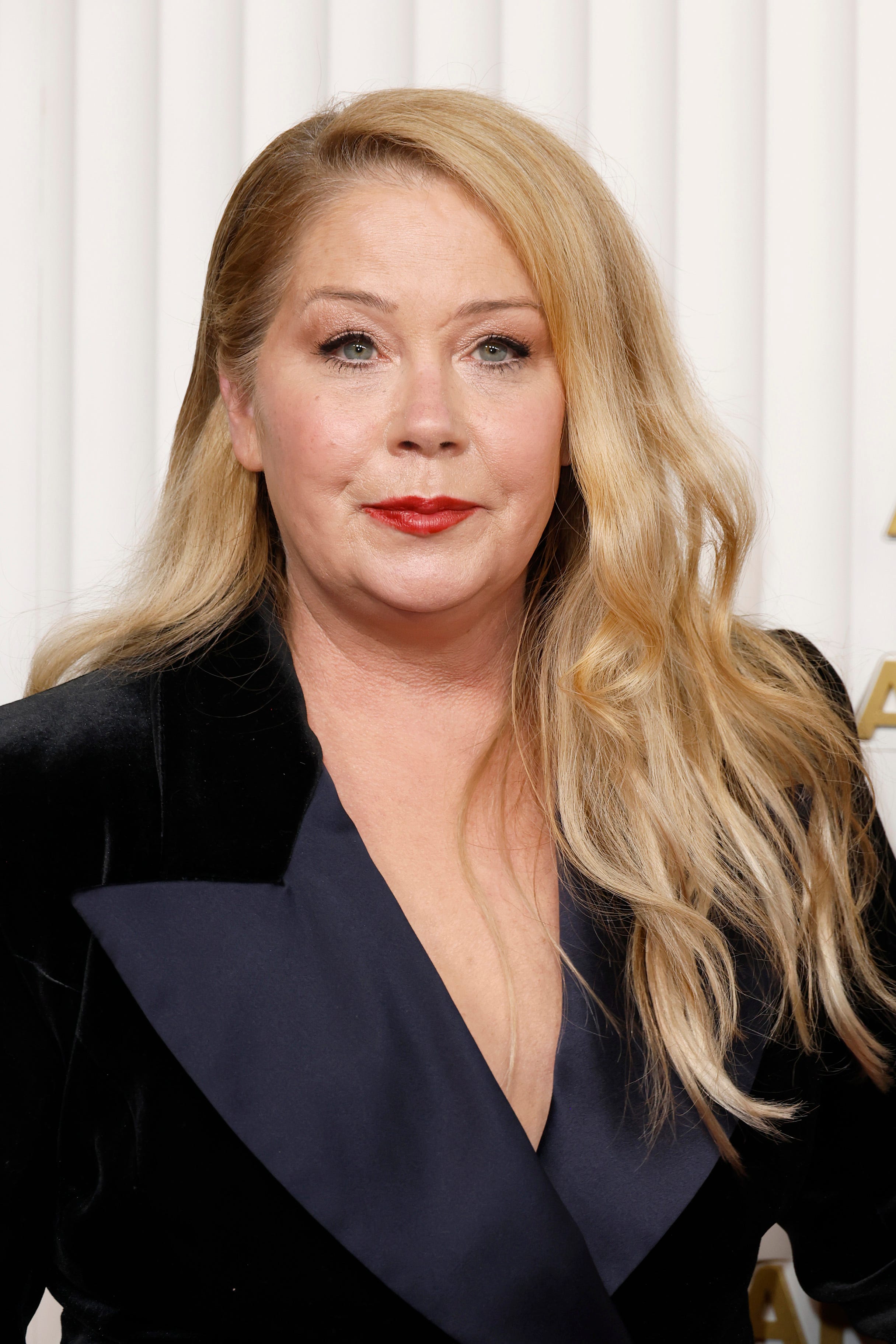 Christina Applegate reveals death of her father: 'The first time I've ...