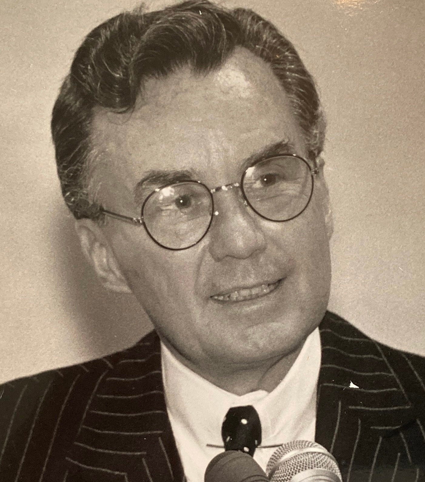 Pulitzer winner, Sarasota philanthropist John R. 'Jack' Harrison dies at 91