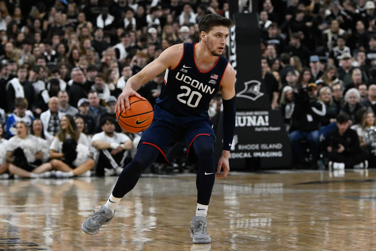 Former Saint Mary's and UConn Guard Aidan Mahaney Announces Surprising ...
