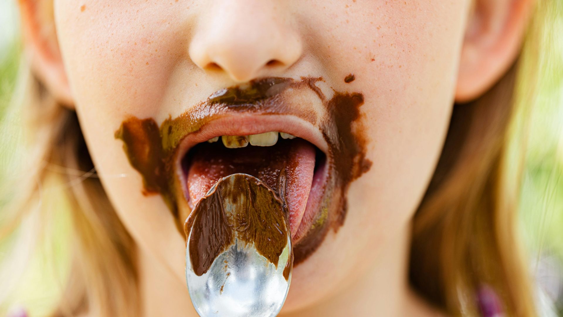 10 Reasons You Should Stop Eating Chocolate & 10 Reasons It's Actually ...