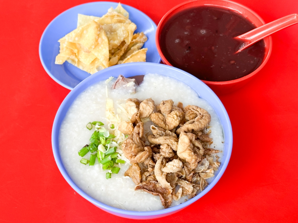 When night falls, the appeal of ‘zhu zhap chuk’ drives one to dine at ...