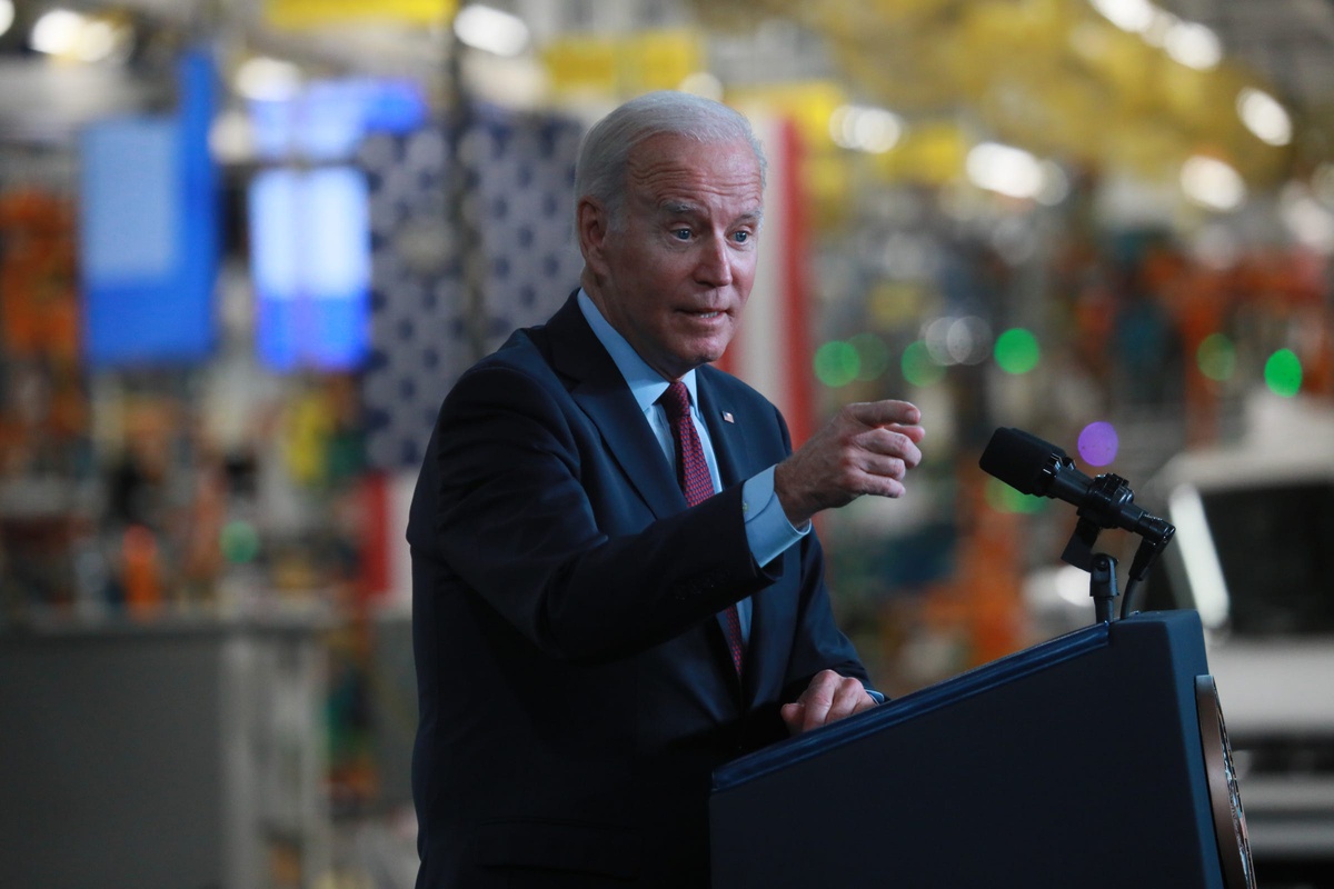 Biden’s Awkward Post-Presidency Speech Sparks Mockery