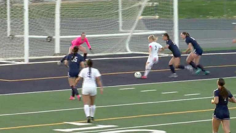 Muscatine Muskies soccer moves past Pleasant Valley Lady Spartans 4-0