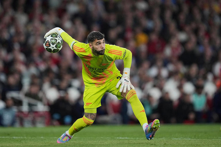 'It's only half-time': Defiant Raya says Arsenal can overturn PSG deficit