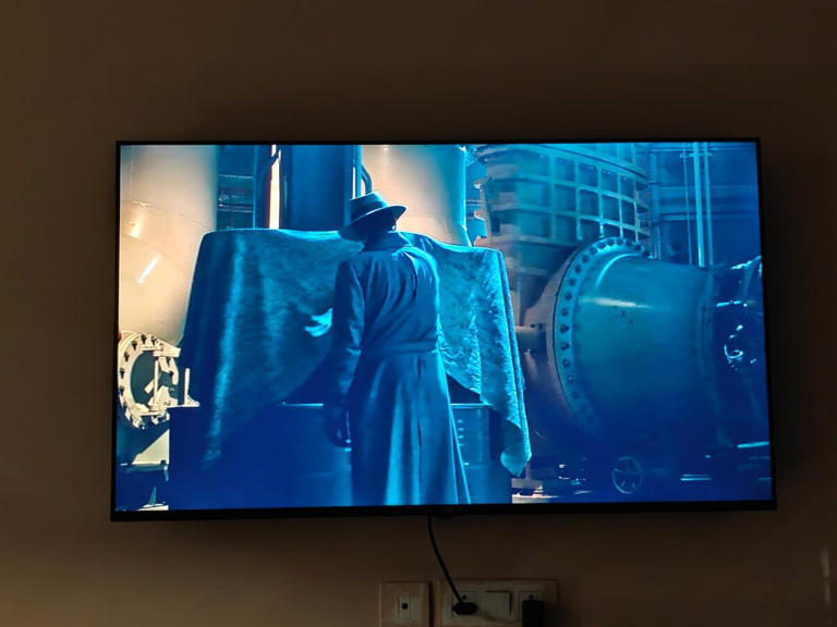 JVC QLED TV Review: कैसा है 36 हजार वाला 55 इंच का Smart TV? जानिए ...