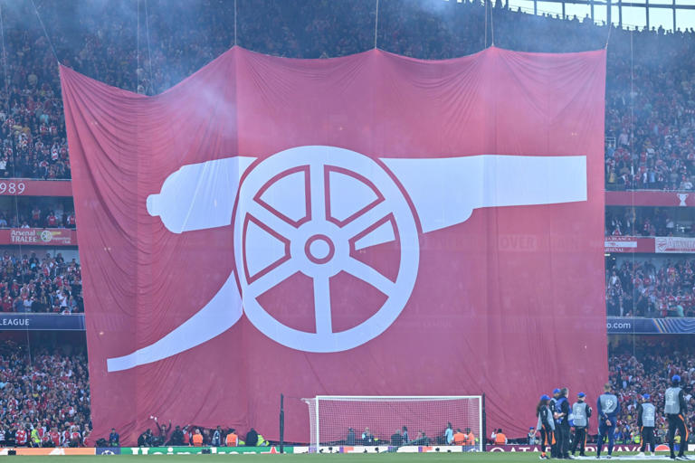 Arsenal slammed over 'embarrassing' tifo after defeat to PSG in ...