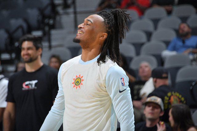 Spurs' Castle named NBA Rookie of the Year