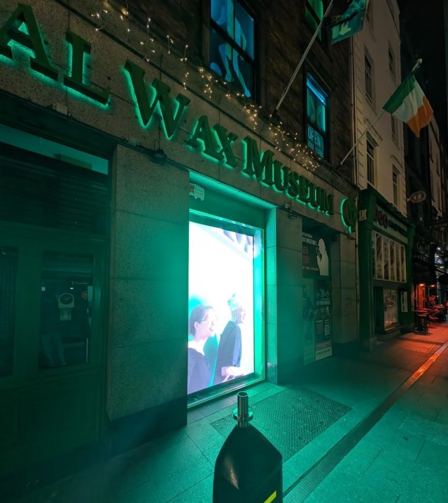 Resident sparks outrage with photo of 'obnoxious' sign on city street ...