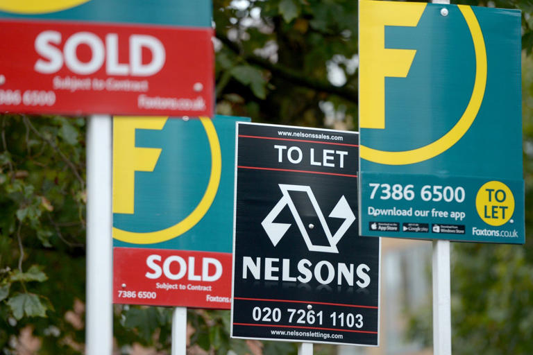 Average UK house price dips by 0.6% month-on-month as stamp duty ...