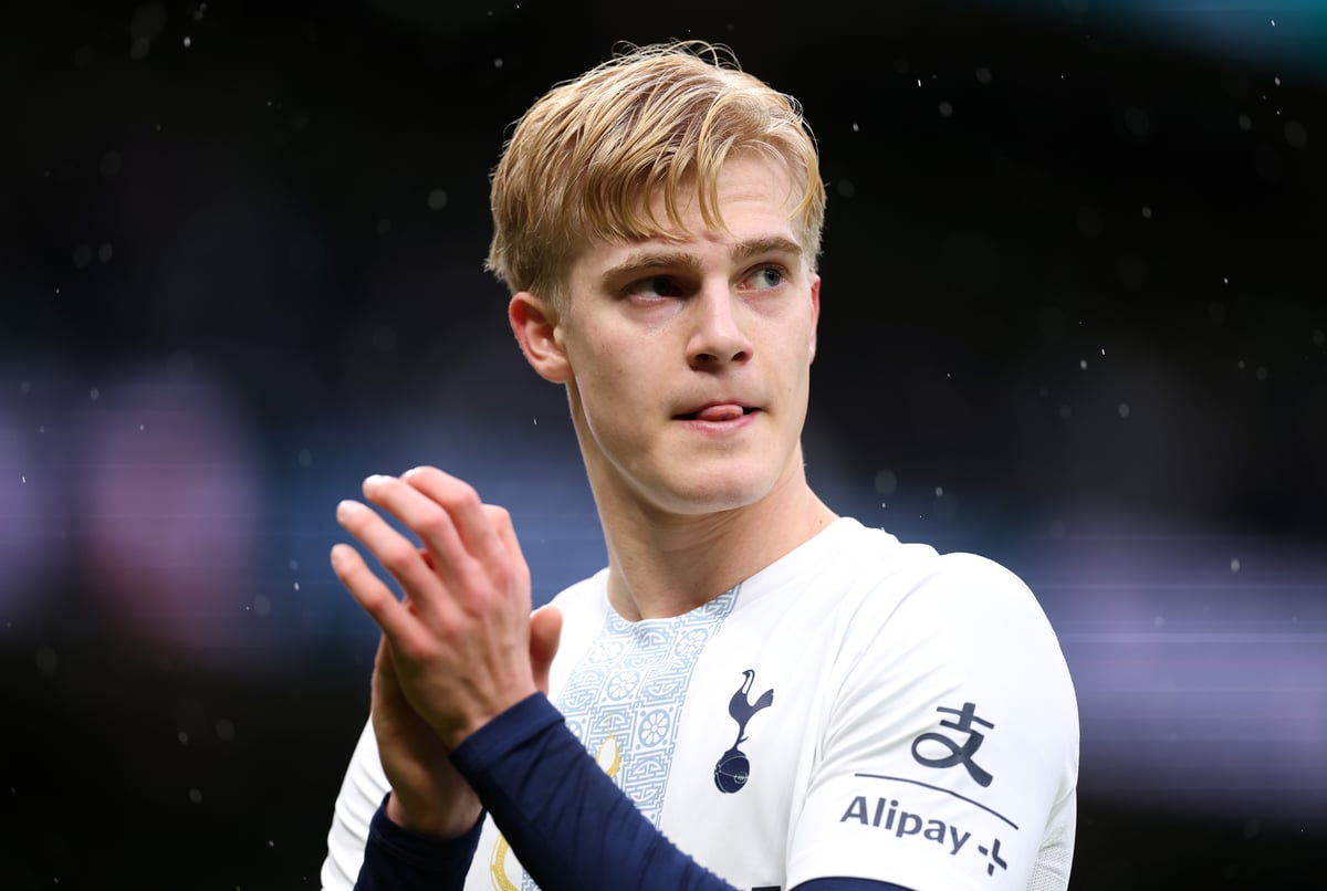 Tottenham: Lucas Bergvall explains decision to sign new Spurs contract