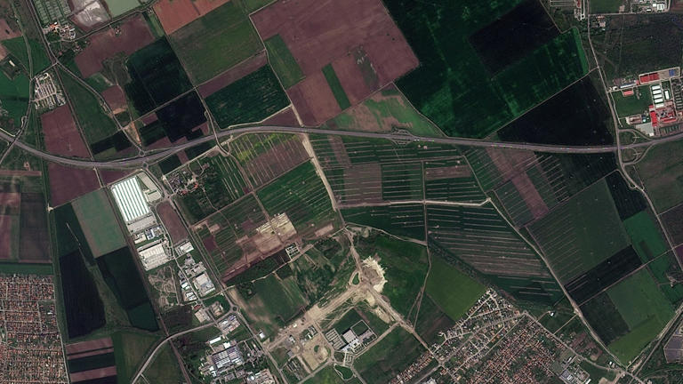 Satellite photos show how BYD's massive European factory is taking ...
