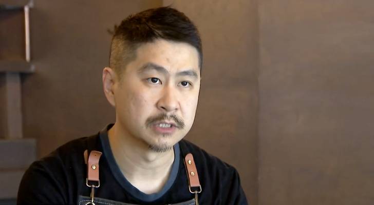 'You cannot charge more': Illinois restaurant owner apologizes for ...