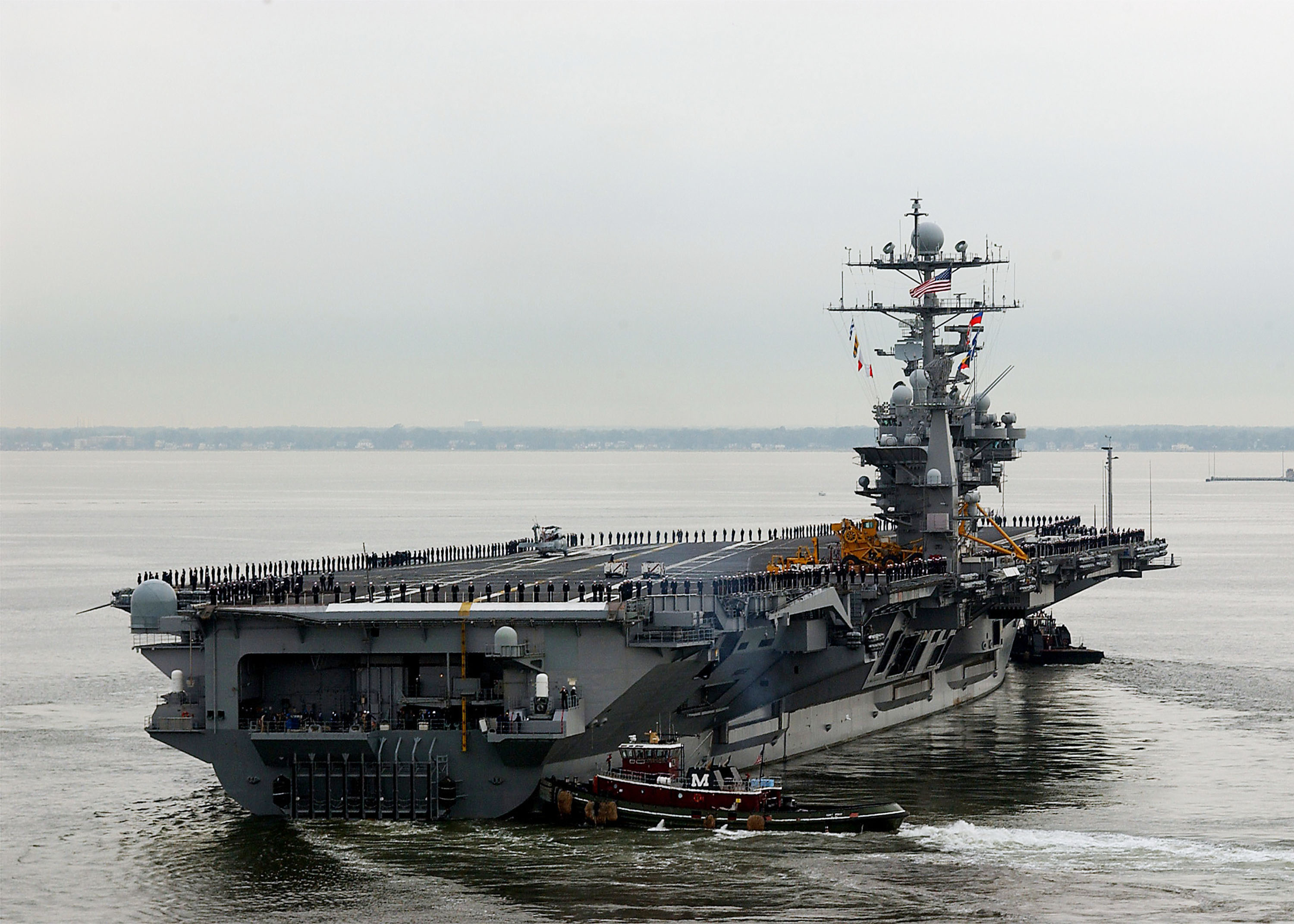 Expensive error sees $70m fighter jet fall into sea after rolling off ...