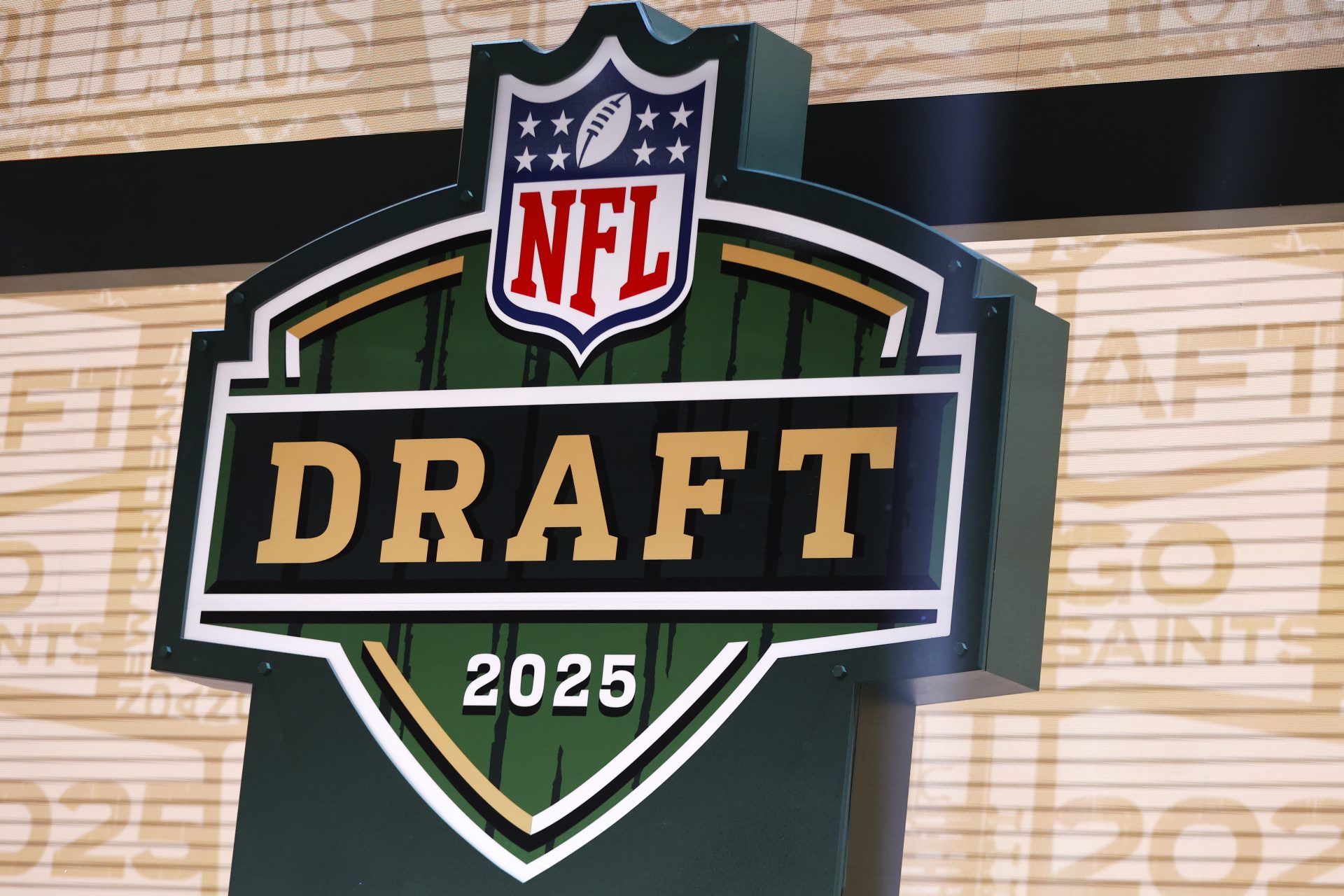 2026 NFL Mock Draft - Arch Manning continues the family legacy