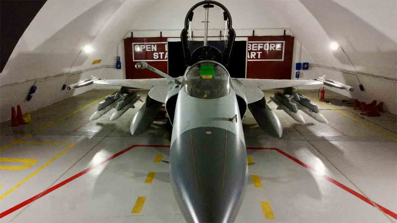 Aerial Tension: Pakistan Upgrades JF-17 with Chinese Long-Range Missiles
