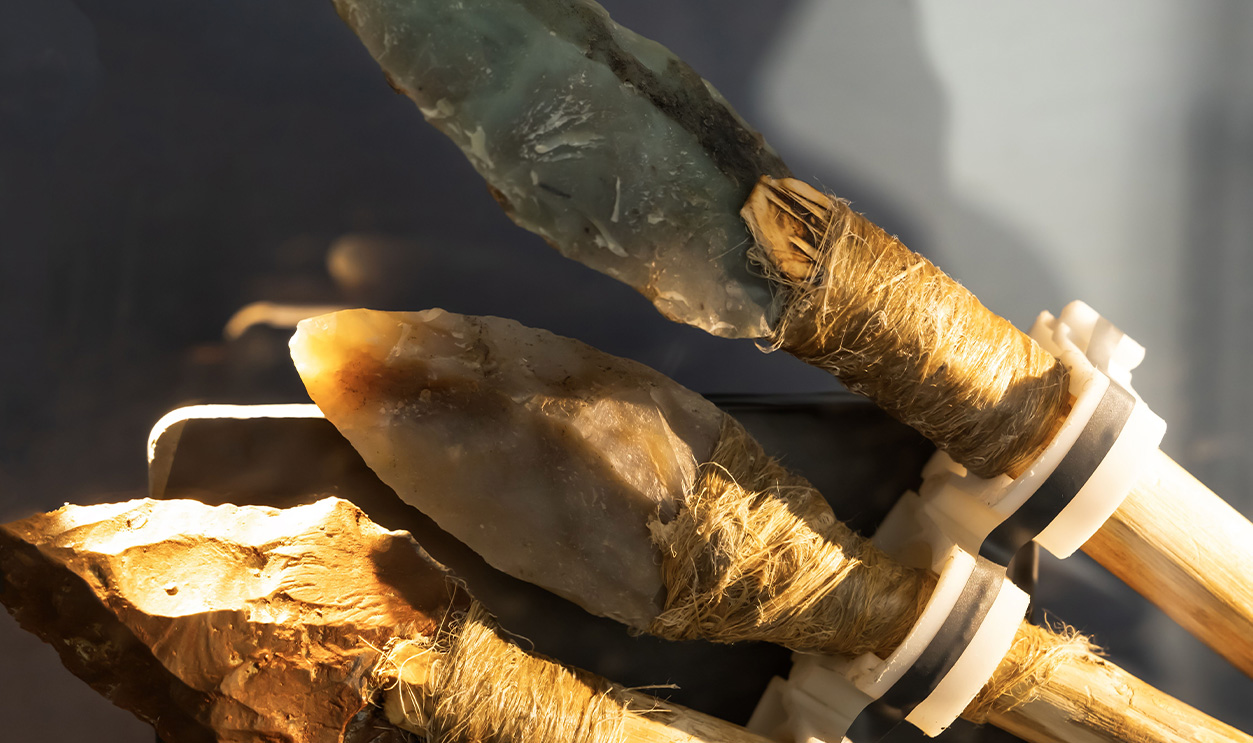 A 6,500-year-old hunting toolkit found in Texas sheds new light on how ...