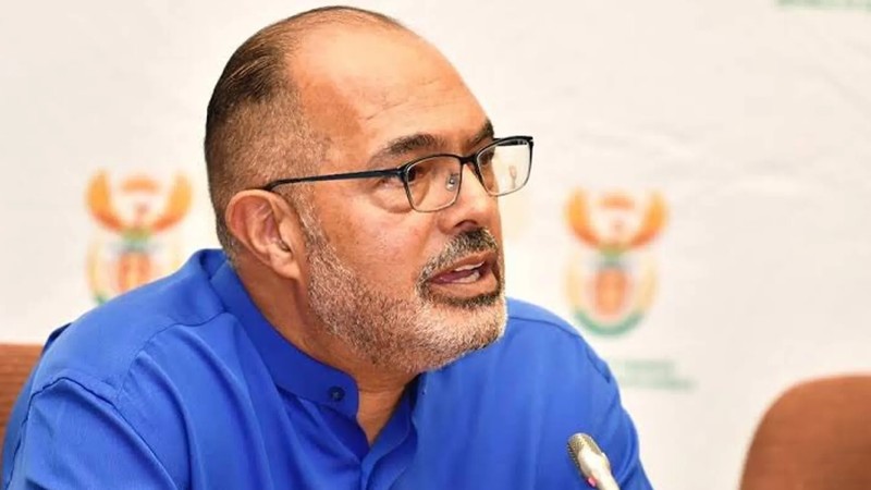 Sars boss warns vendors over 0. 5% VAT increase