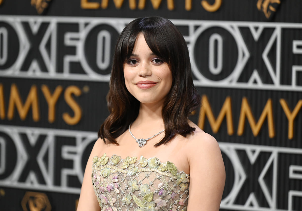 Jenna Ortega ha un sogno: dirigere il film che sta scrivendo da 10 anni ...