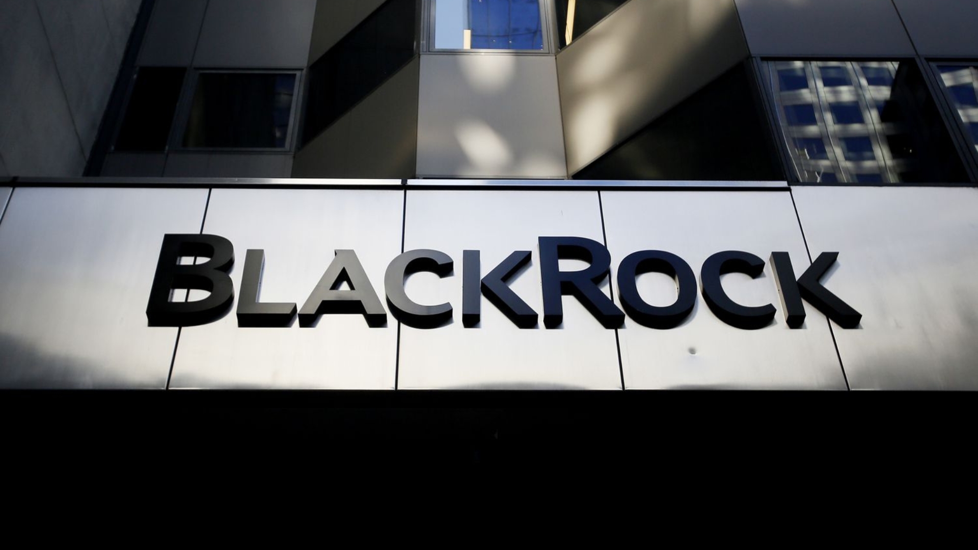 BlackRock’s Bitcoin ETF Hits $65B as Crypto Fund Inflows Break Records ...