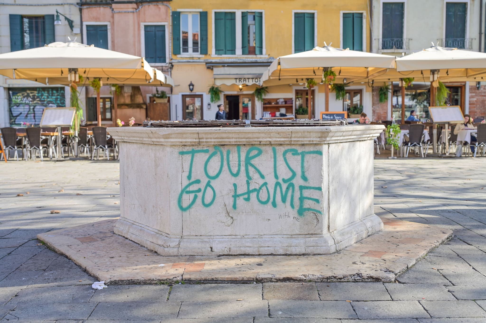 Proteste gegen Tourismus: Diese 6 Urlaubsorte sind 2025 ein No Go