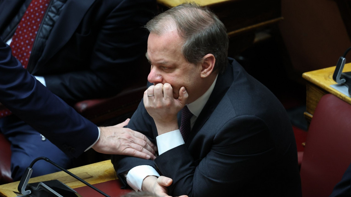Στην τελική ευθεία η προανακριτική για Καραμανλή - Σκέψεις να ...