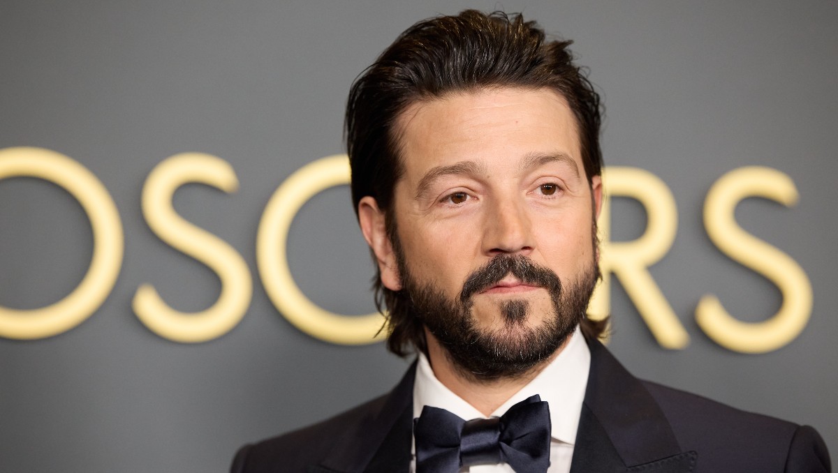 Diego Luna ironiza sobre aranceles en los premios Científicos de la ...