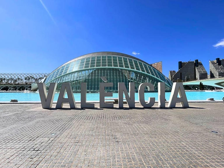 Valencia 2 Day Itinerary: Best Things to Do, See, & Eat