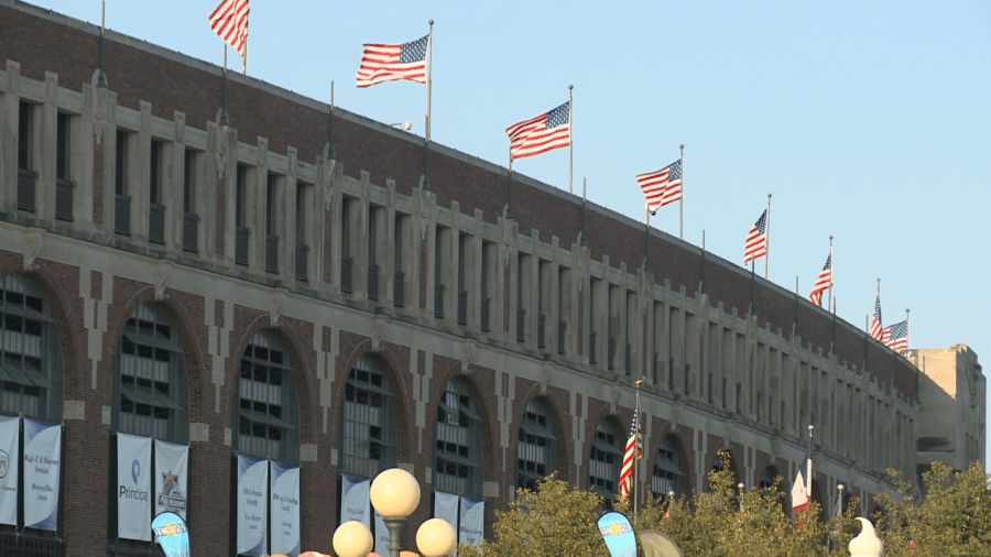 How the Iowa State Fair books its grandstand acts