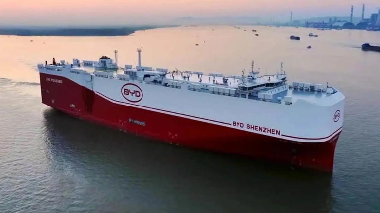 Von China nach Brasilien: Das Super-Schiff von BYD transportiert 7.000 ...