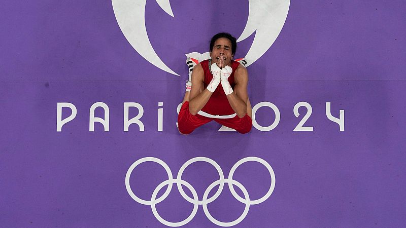 Widad Bertal, championne du monde de boxe, vise l'or olympique en 2028