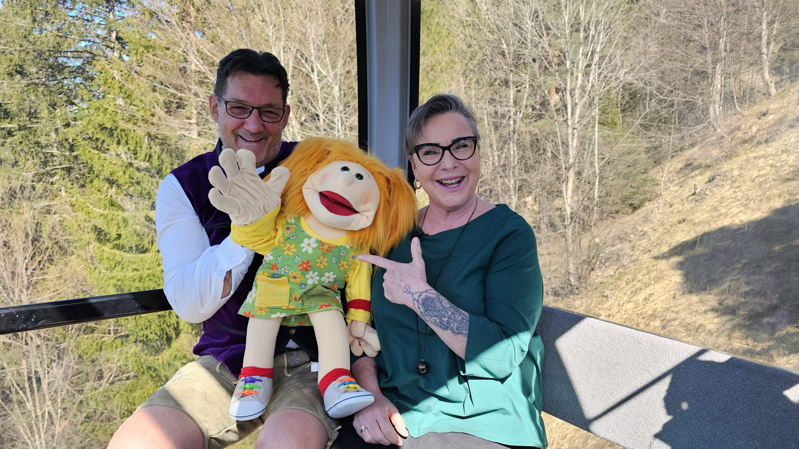 Us dr Gondl mit Pflegeassistentin Beate Zortea