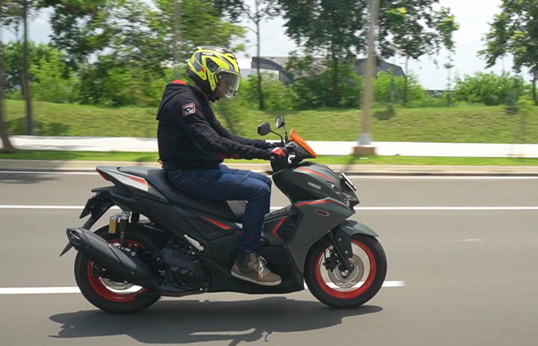 Konsumsi Bensin Yamaha Aerox Turbo, Mode S dan T Bedanya Banyak?