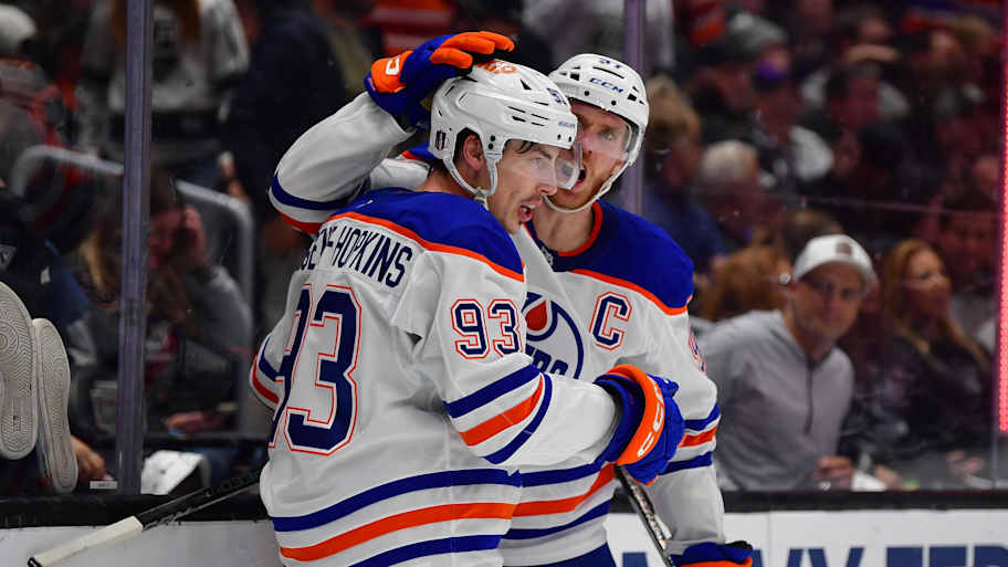 Oilers Turn Tide in Series With Kings