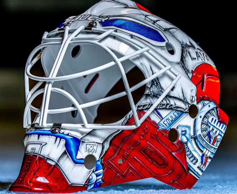 Jacob Fowler’s mask with the Laval Rocket