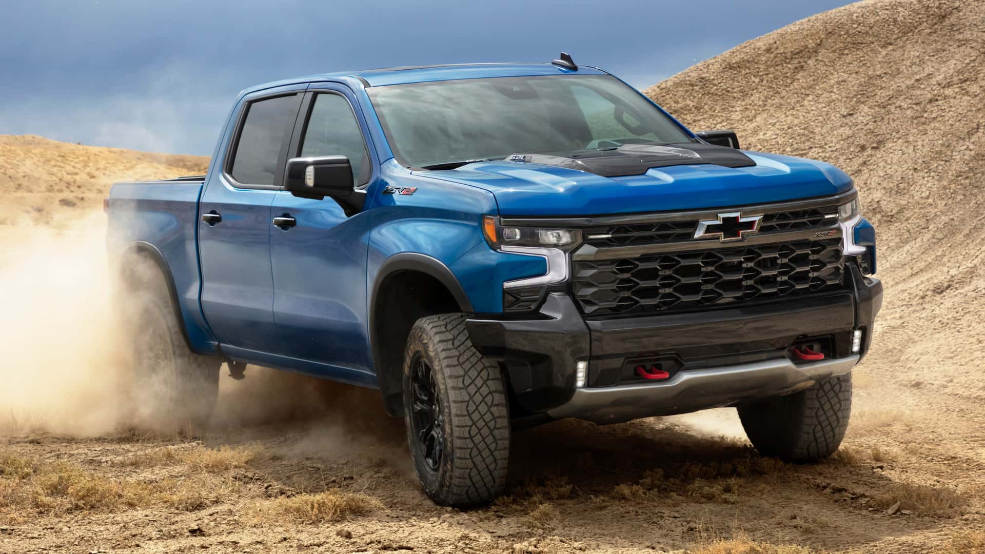 GM Recalls Over Half a Million Trucks and SUVs Over Engine Defects