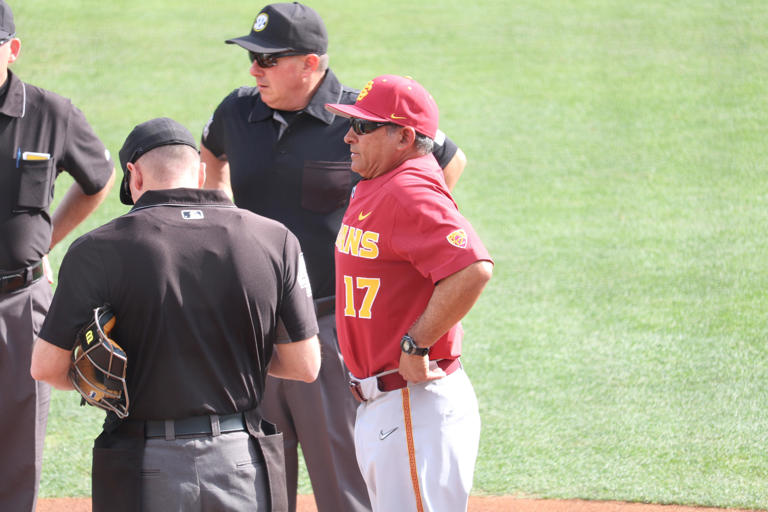 USC baseball dominates TCU at NCAA Tournament, scores historic victory