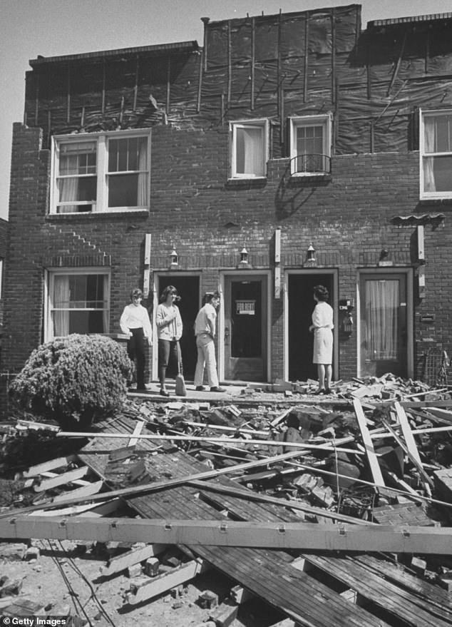 Pacific Northwest city where more than a THOUSAND buildings could ...