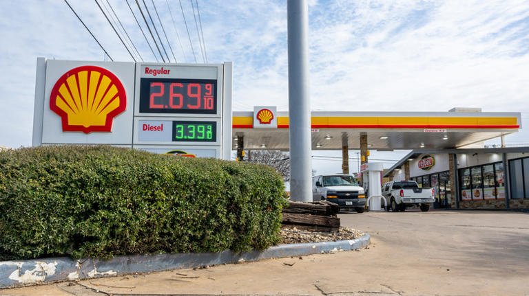 House Republicans Propose $200 Annual Tax On EV Drivers