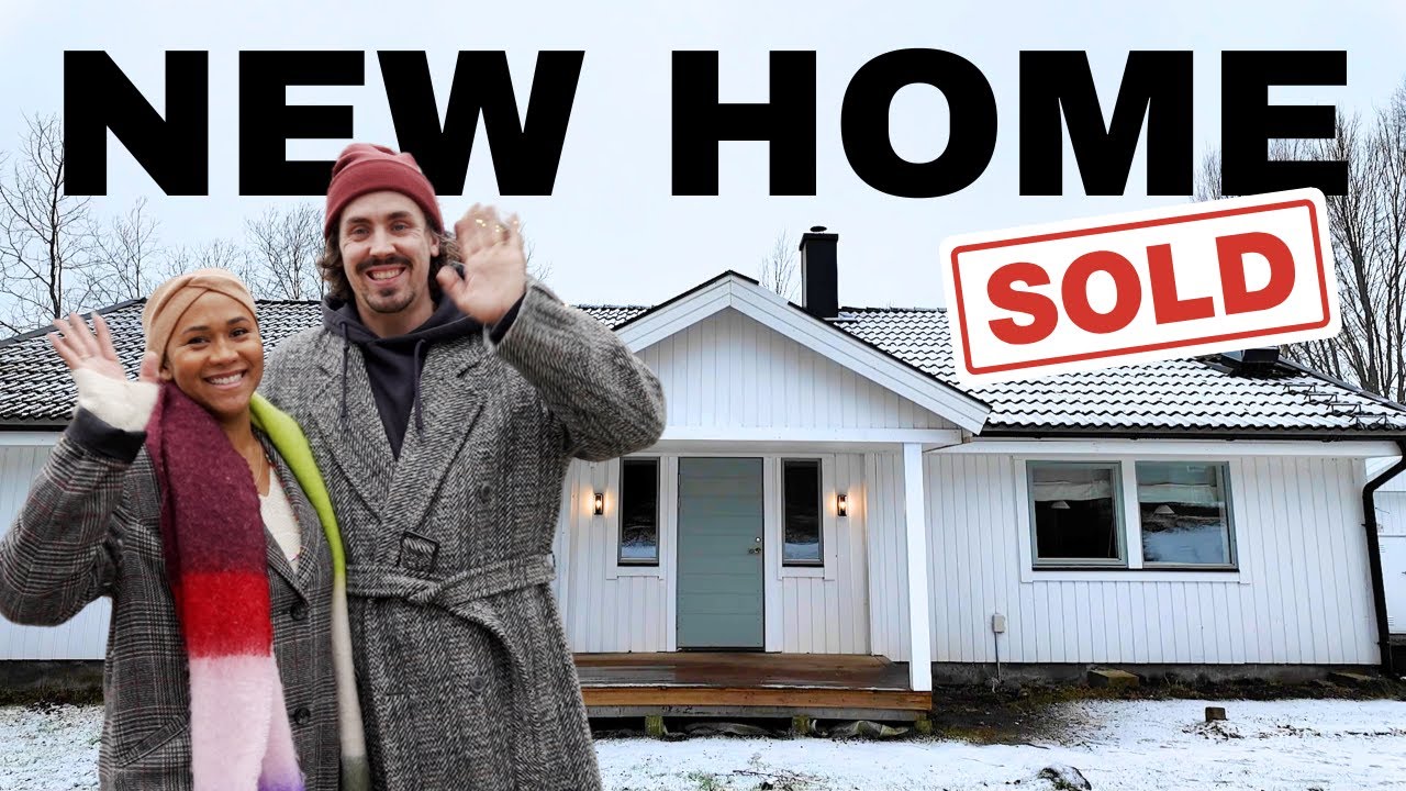 Buying a new house and taking viewers on an empty house tour