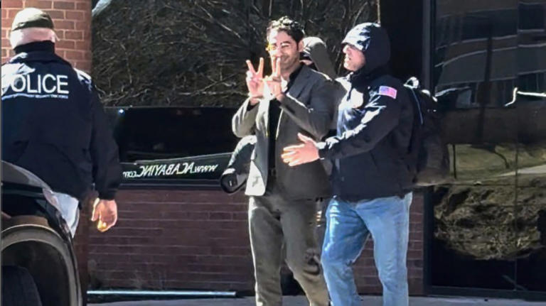 Judge orders release of ICE-detained Columbia student Mohsen Mahdawi Judge orders release of ICE-detained Columbia student Mohsen Mahdawi