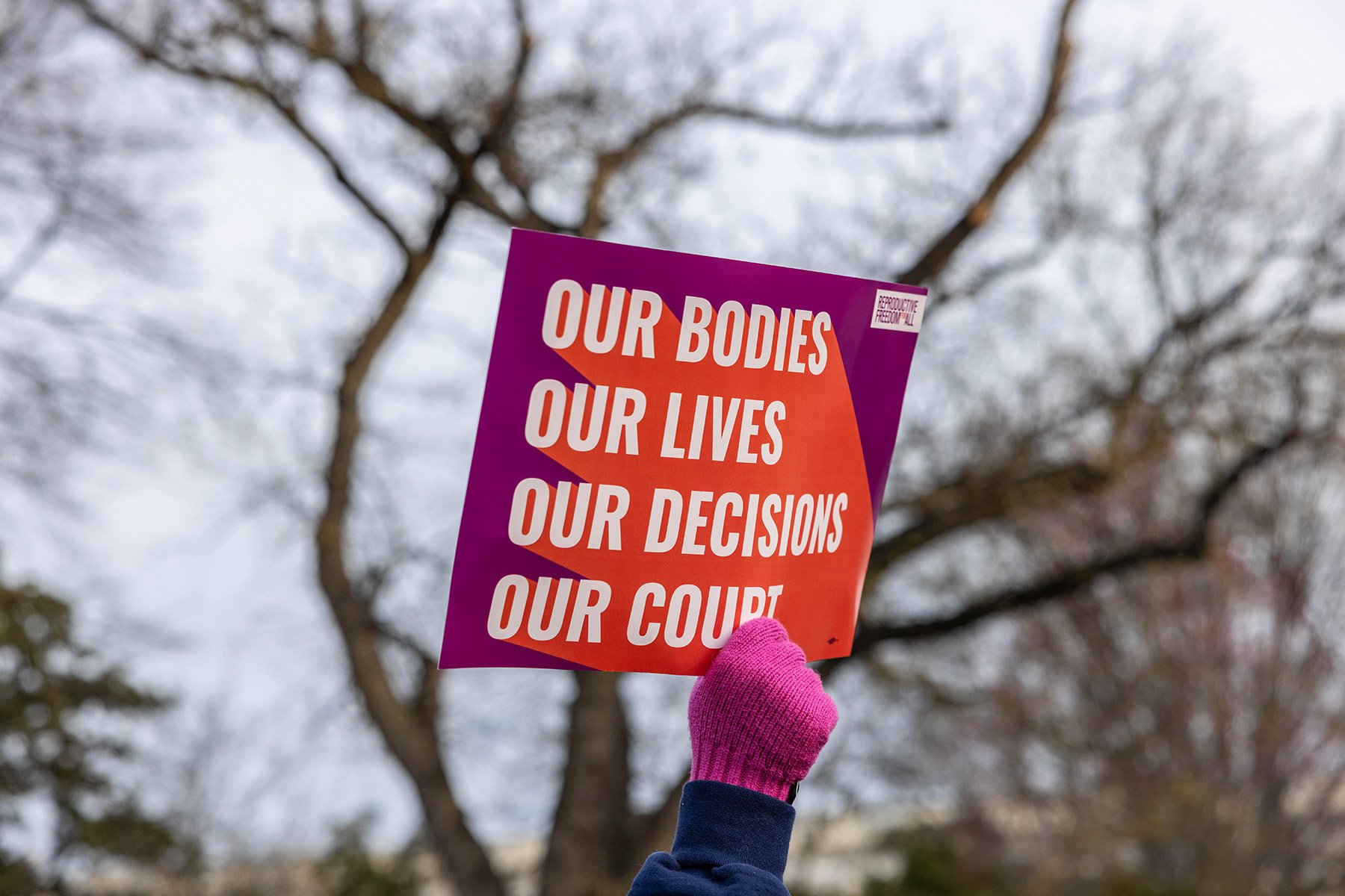 Thousands of people still get abortions in states with bans. This Texas ...