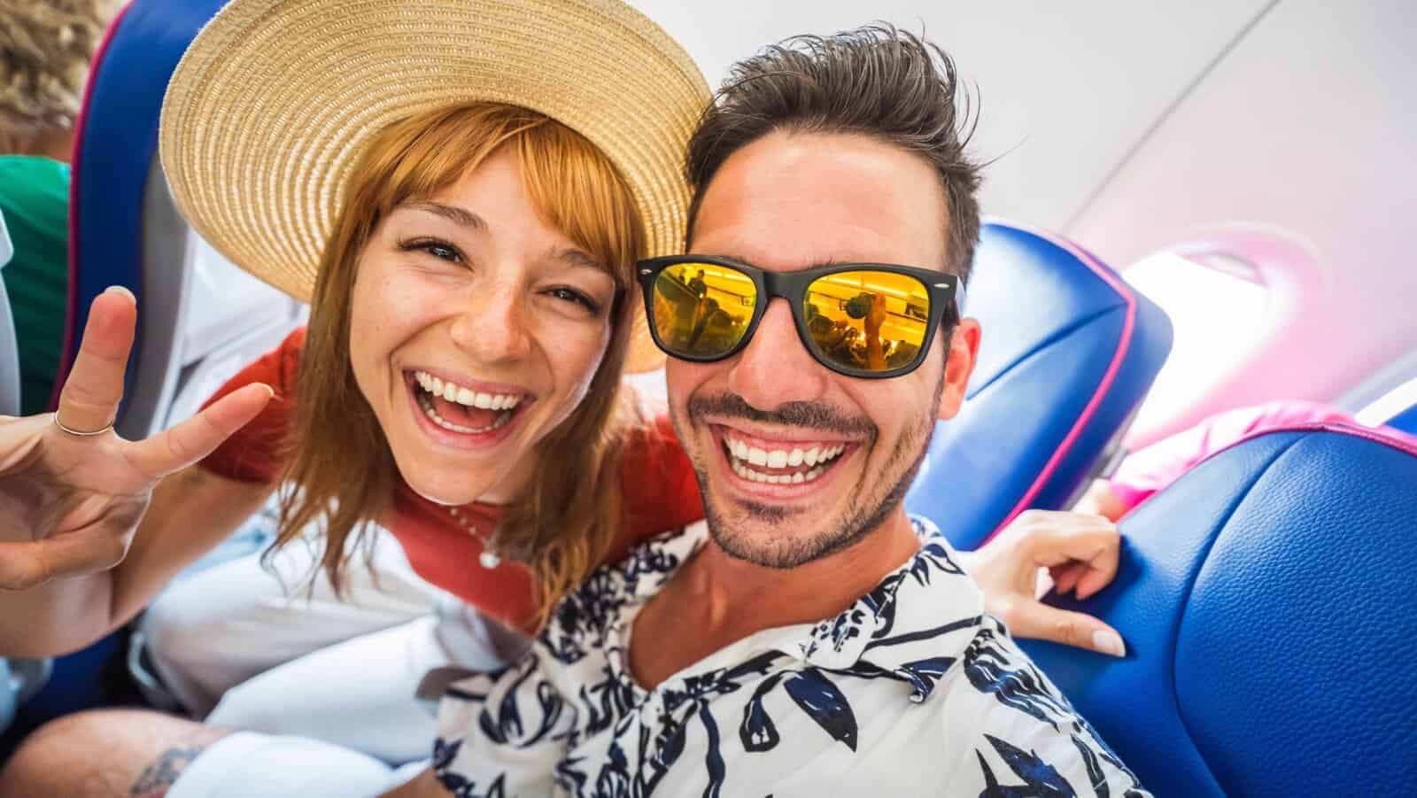 10 Smart Things You Should Always Do Before Boarding a Flight