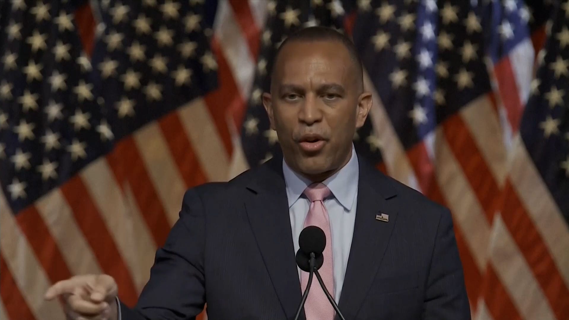 'Couldn't care less:' Democratic lawmakers rip Trump's actions in first ...