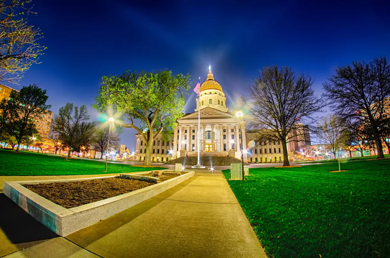 Best tips for a road trip to Topeka: One of our favorite weekend trips ...