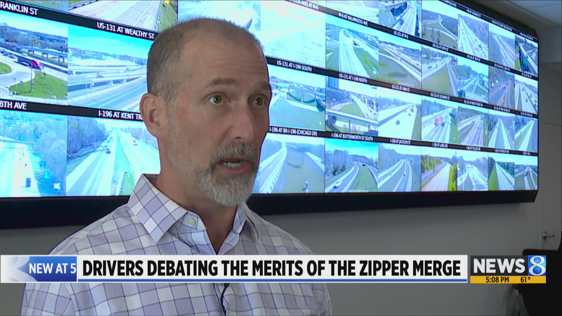 ‘Vigilante lane blockers’ in zipper merge zones are breaking the law ...