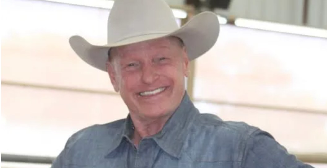 Rodeo Hall Of Famer Roy Cooper Dies In Tragic House Fire