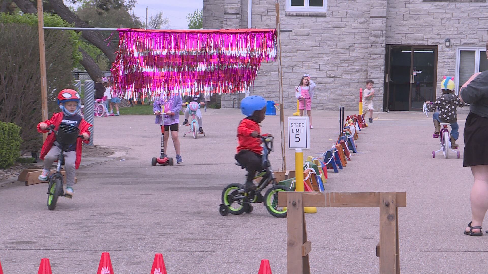 Grand Island preschool hosts 48th annual ‘wheels day’
