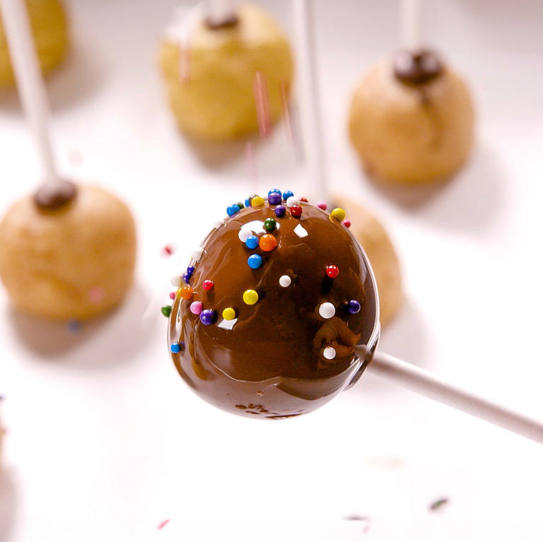 Skip Starbucks—Our Homemade Cake Pops Are So Easy To Make